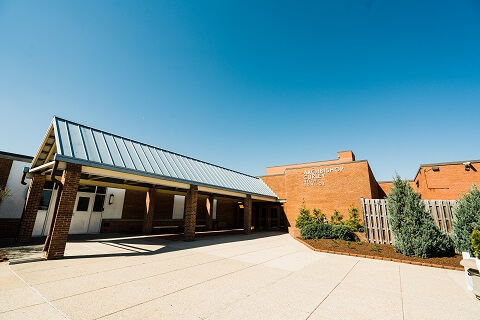 Archbishop Curley High School 大主教柯利高中