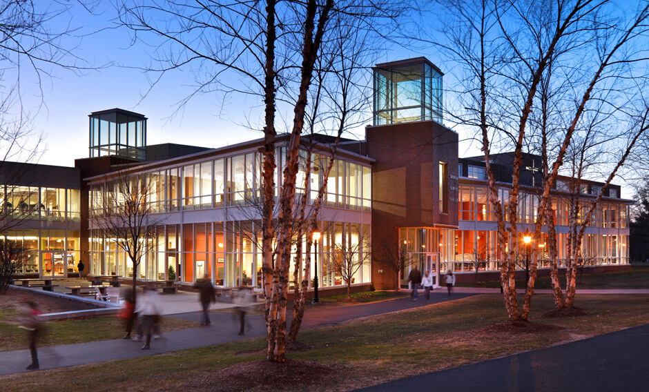 梅里瑪克學院 Merrimack College